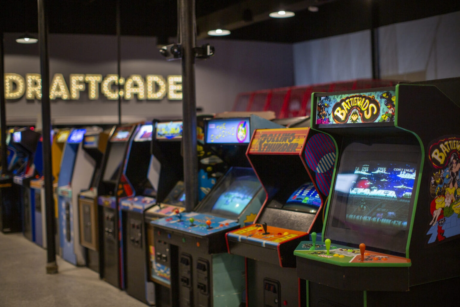 Draftcade | Classic Arcade Bar & Restaurant | Virginia Beach